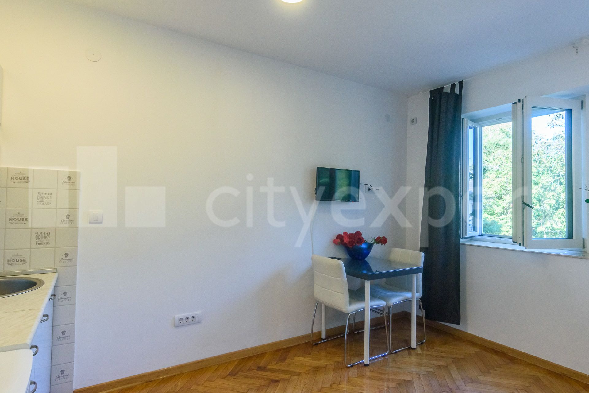 Izdavanje, Stan, Augusta Cesarca, Savski venac - ID: 36478 | City ...